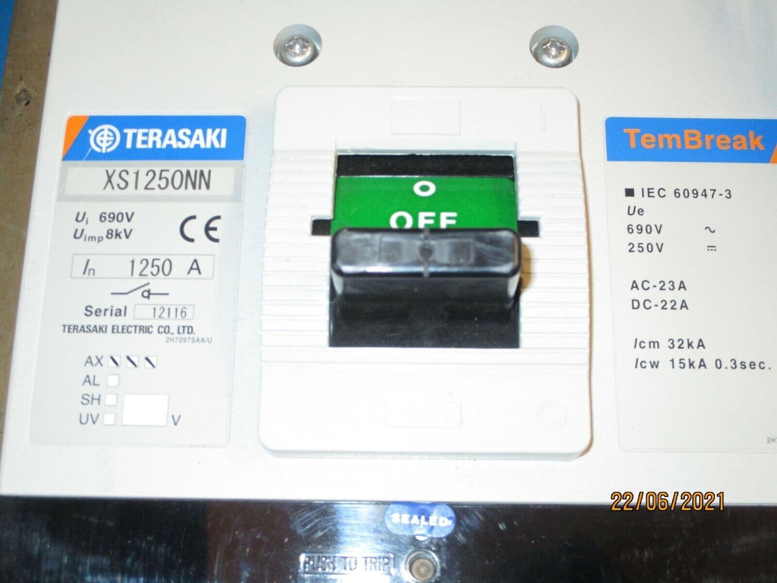 TERASAKI TEMBREAK 1250 AMP XS1250NN TRIPLE POLE ISOLATOR