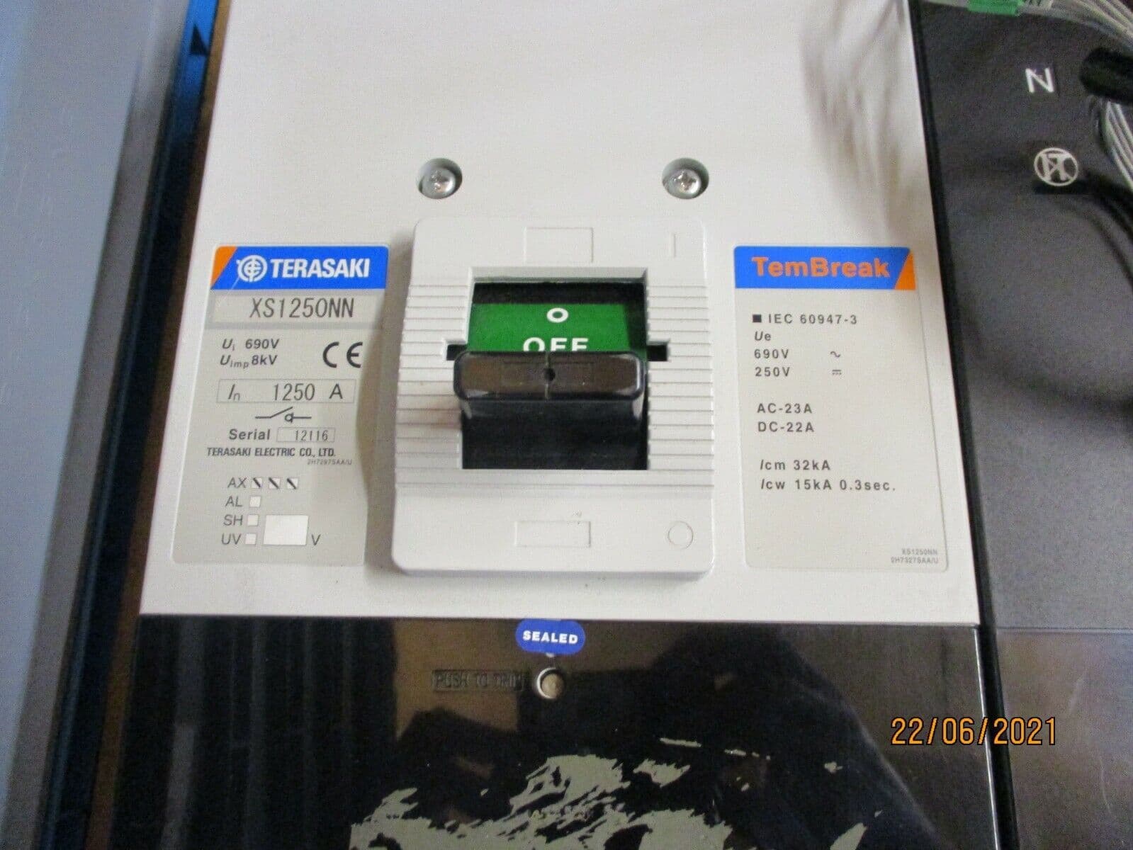 TERASAKI TEMBREAK 1250 AMP XS1250NN TRIPLE POLE ISOLATOR