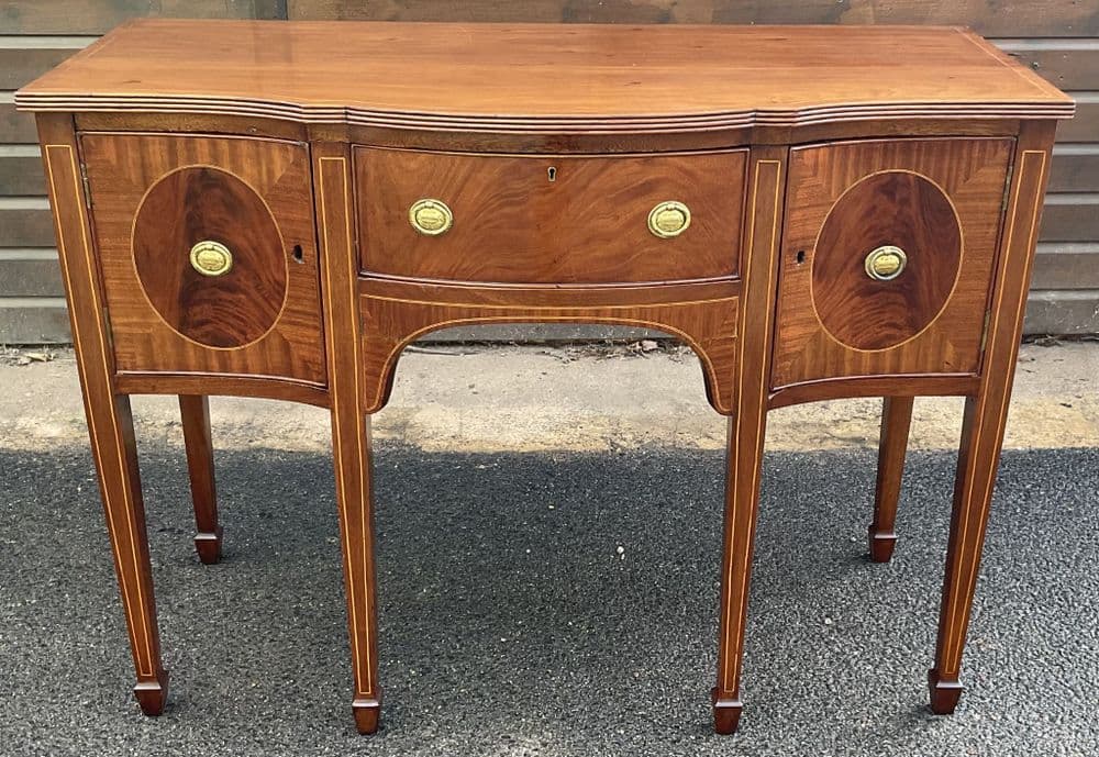 Georgian Style Small Mahogany Sideboard with Six Legs