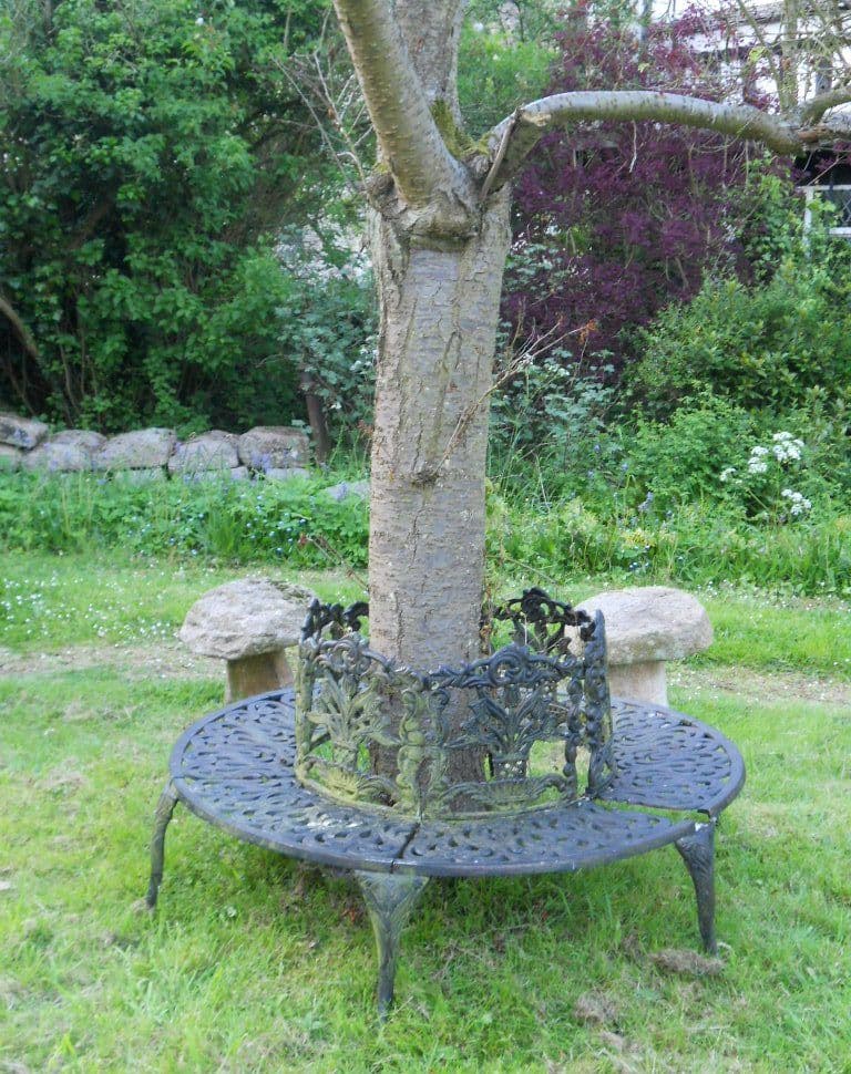 Round Metal Tree Seat - SOLD