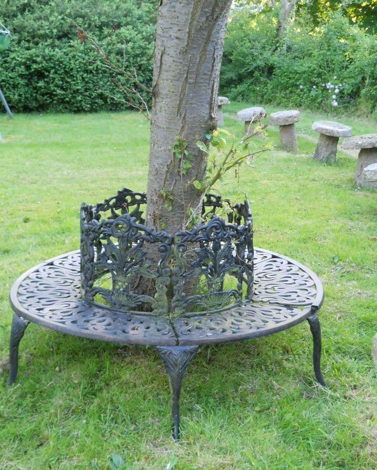Round Metal Tree Seat - SOLD