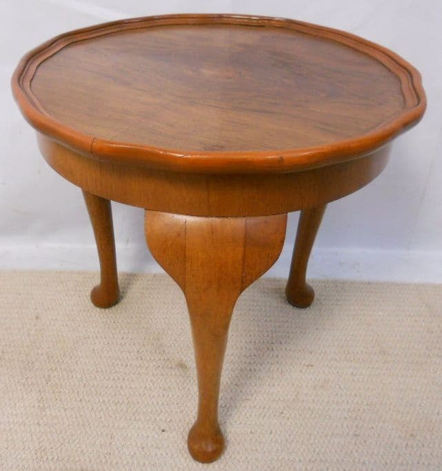 Round Walnut Small Coffee Table Stand