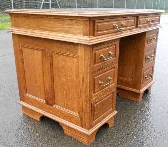 Small Oak Kneehole Writing Desk