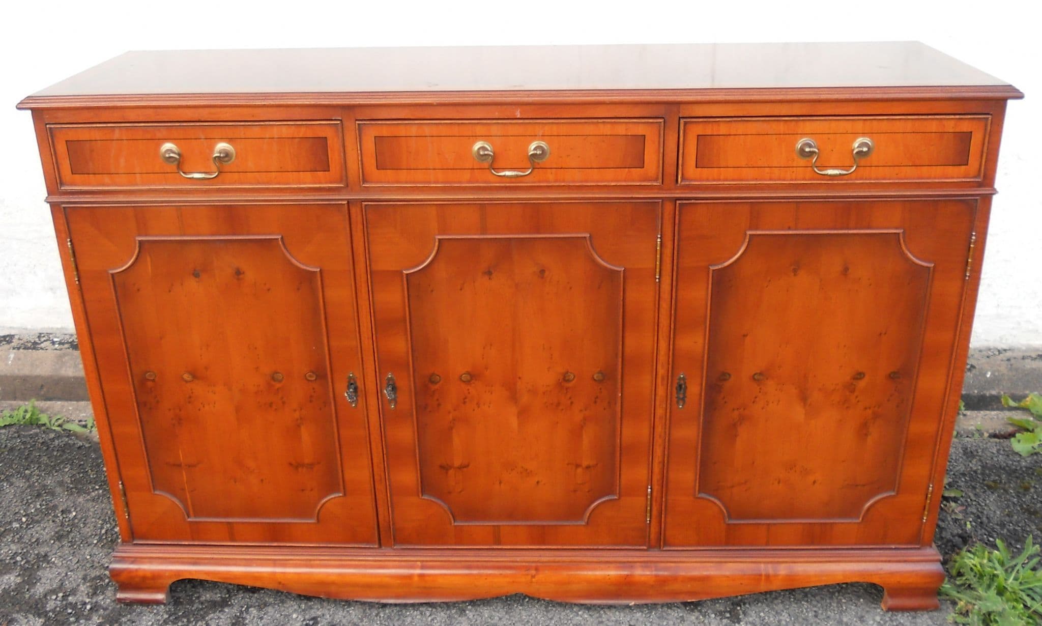 Yew sideboard store