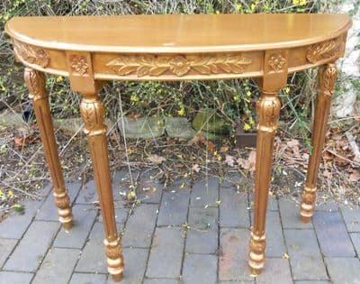 White/Decorated Gilt/Metal