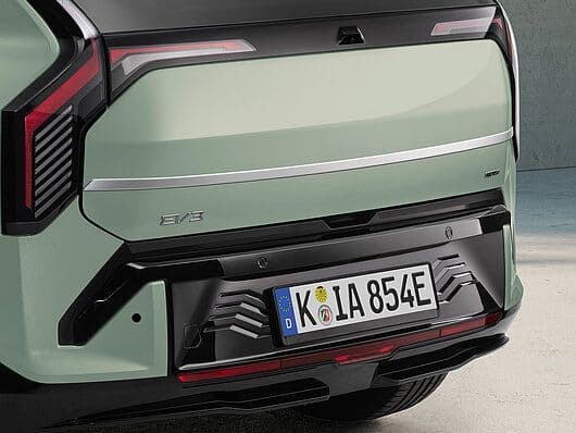 Kia EV3 Tailgate trim line brushed aluminium optic