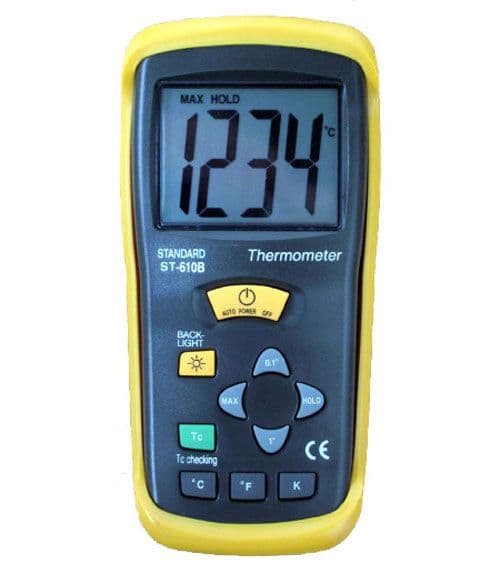 Portable digital thermometer