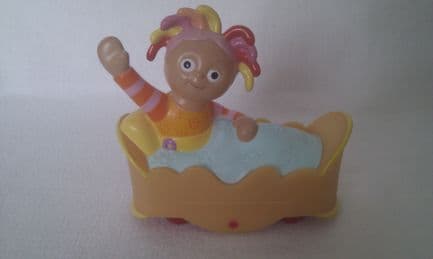 Adorable Upsy Daisy in her Bed Push Along In the Night Garden Toy