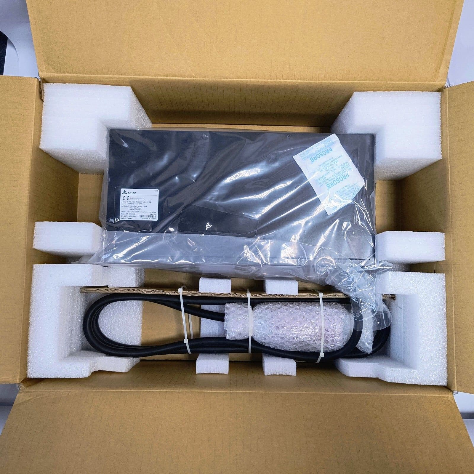 Delta Electronics Unité Distribution Courant Pdu Sf-09k / Hk D 3 Phase À 1