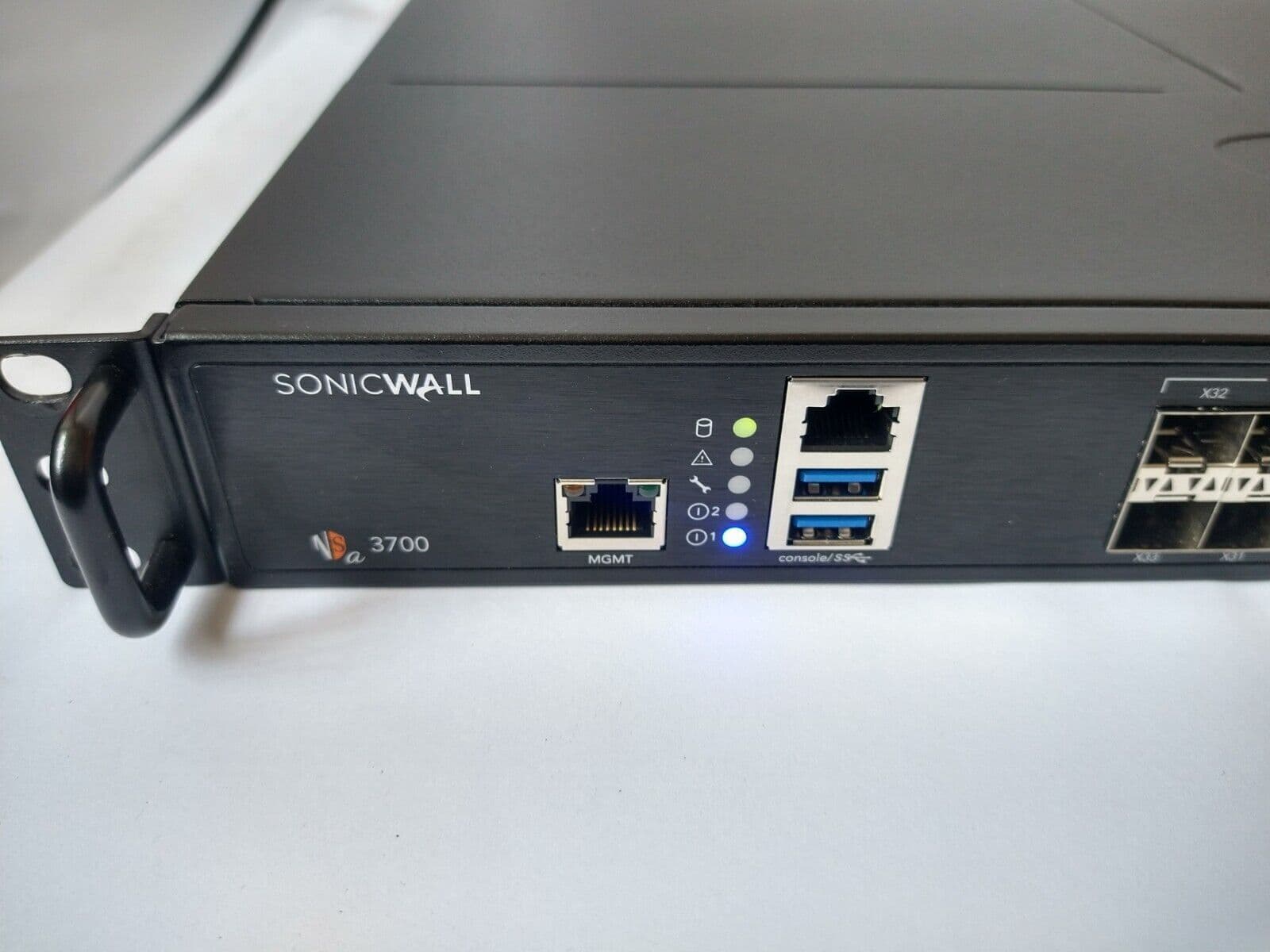 SONICWALL Gen 7 NSa 3700 Firewall 1RK52-110
