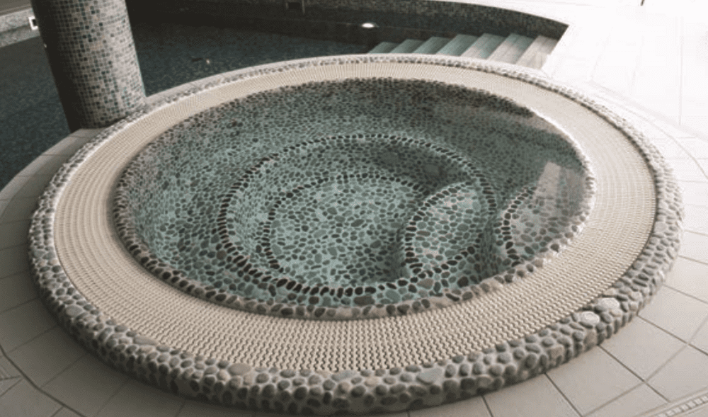 Commercial Deck Level Round Spas