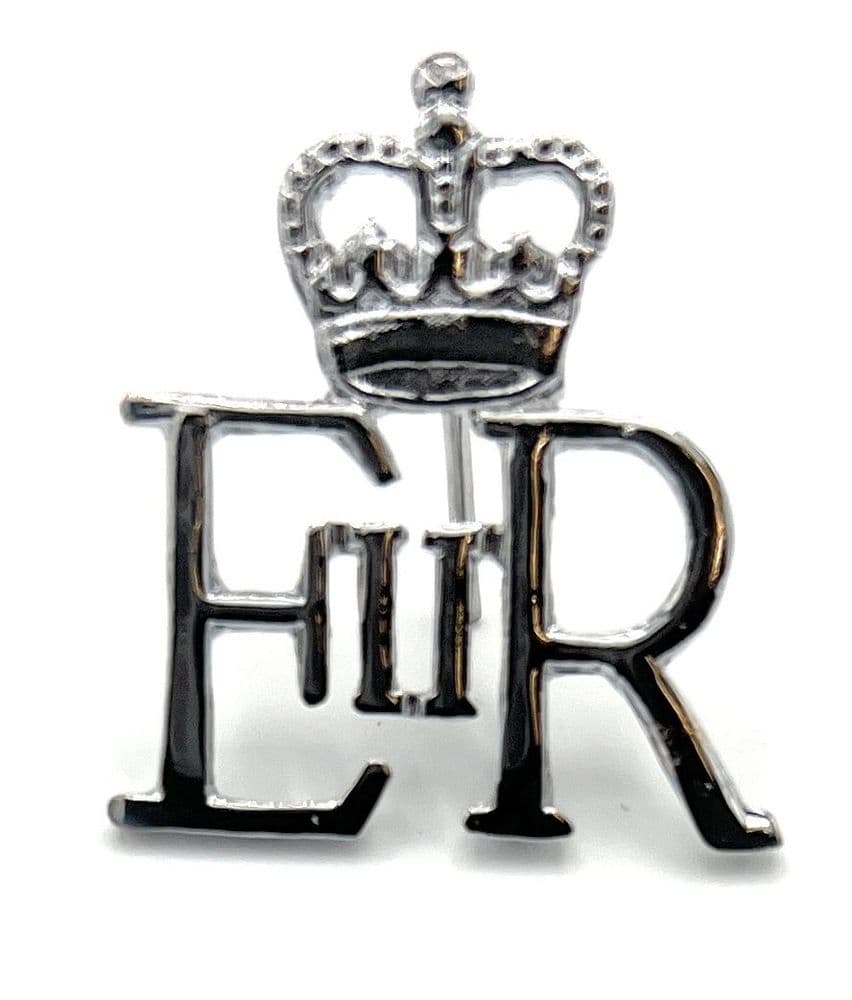 Badge Silver EIIR & Crown Size 25 x25 mm Sold Each R1501