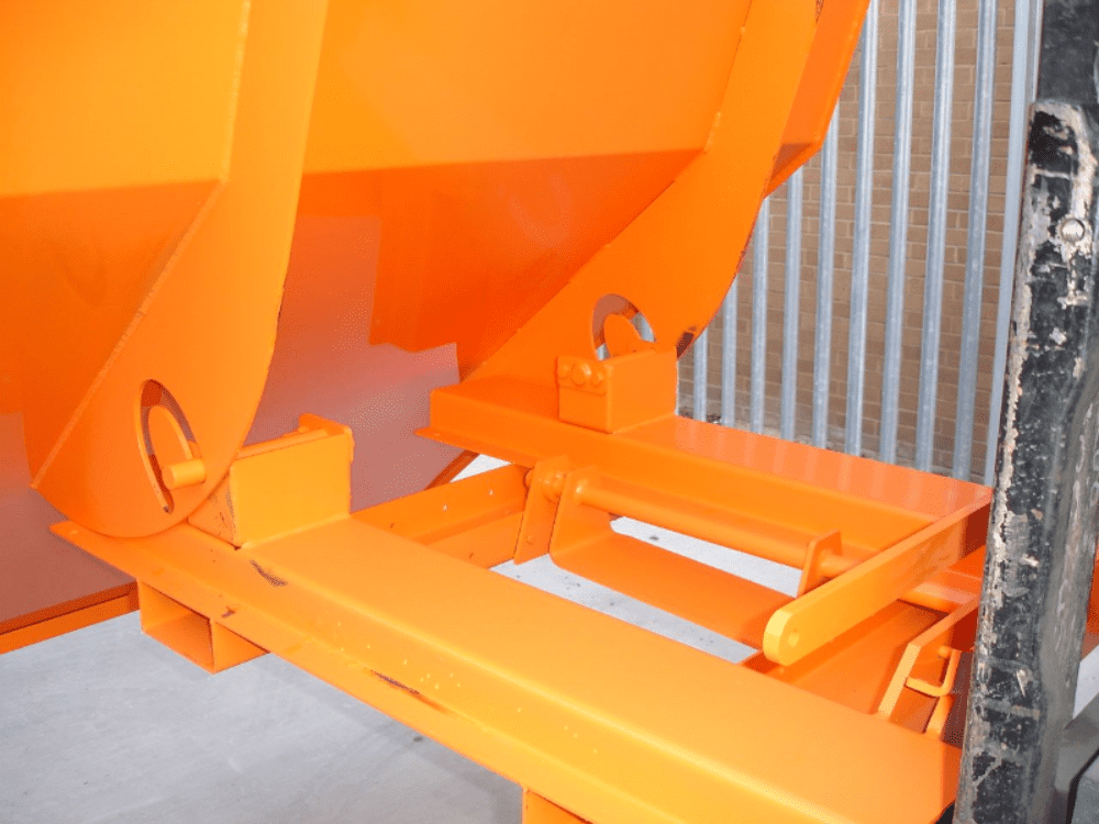 4 Way Entry Tipping Skip