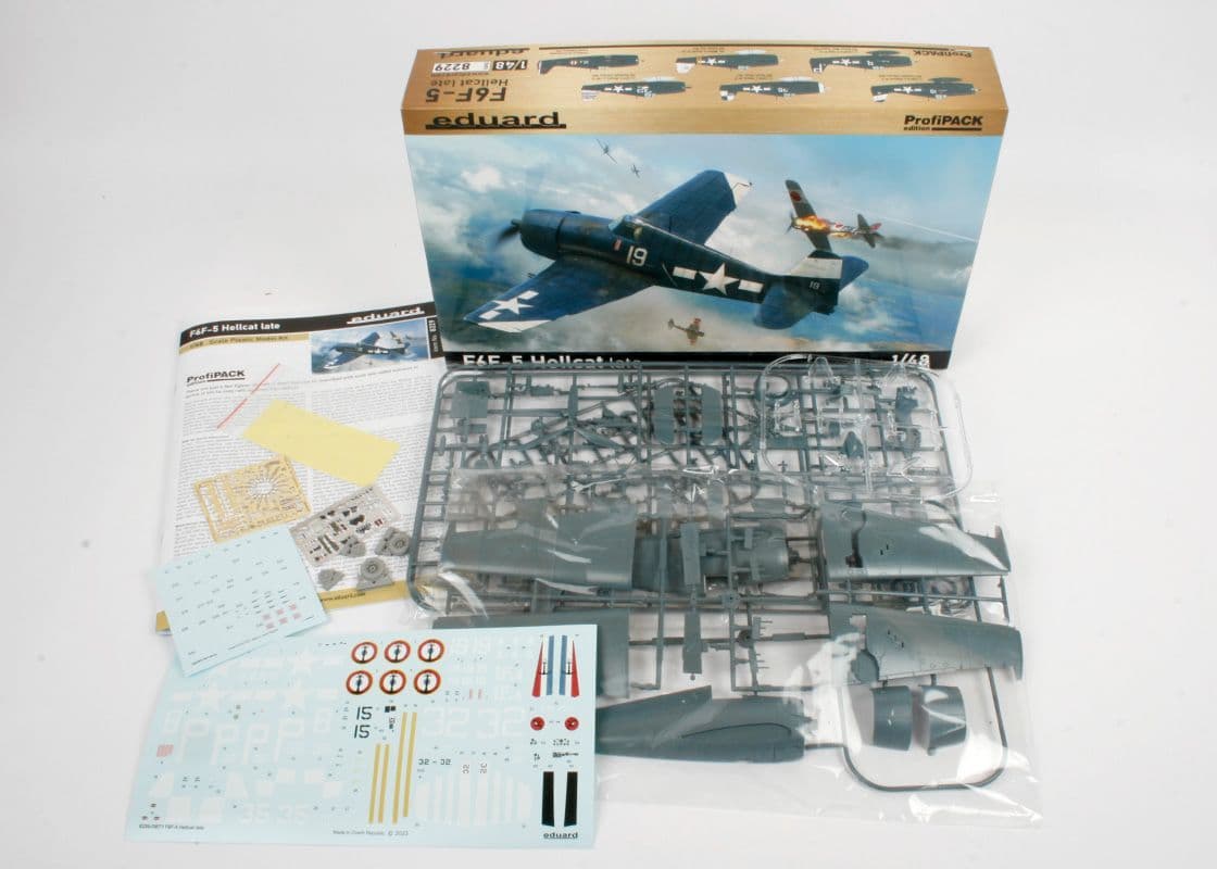 Grumman F6F-5 Hellcat Late ProfiPACK