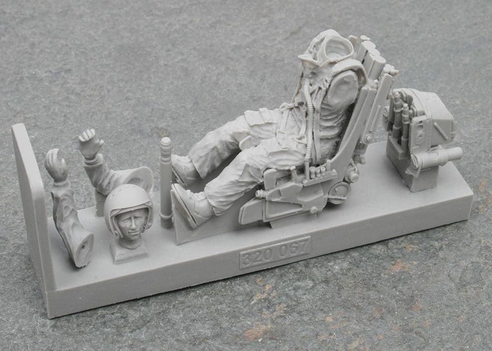 Sukhoi Su-27 - Soviet fighter pilot with ejection seat for