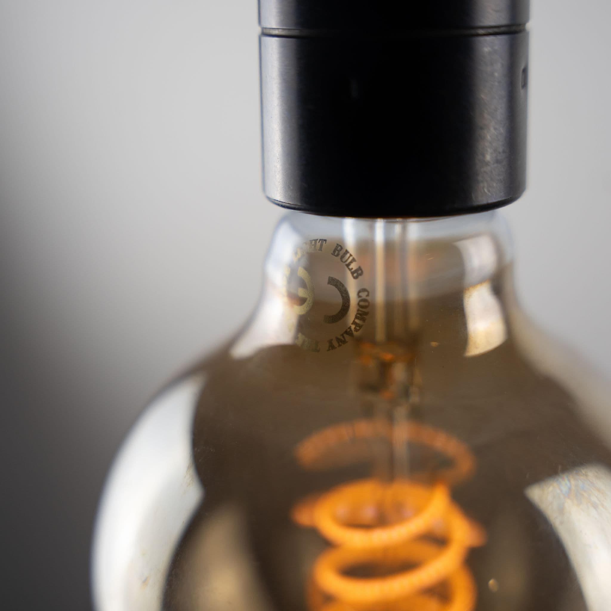 Globe Medium LED E27 Smoke