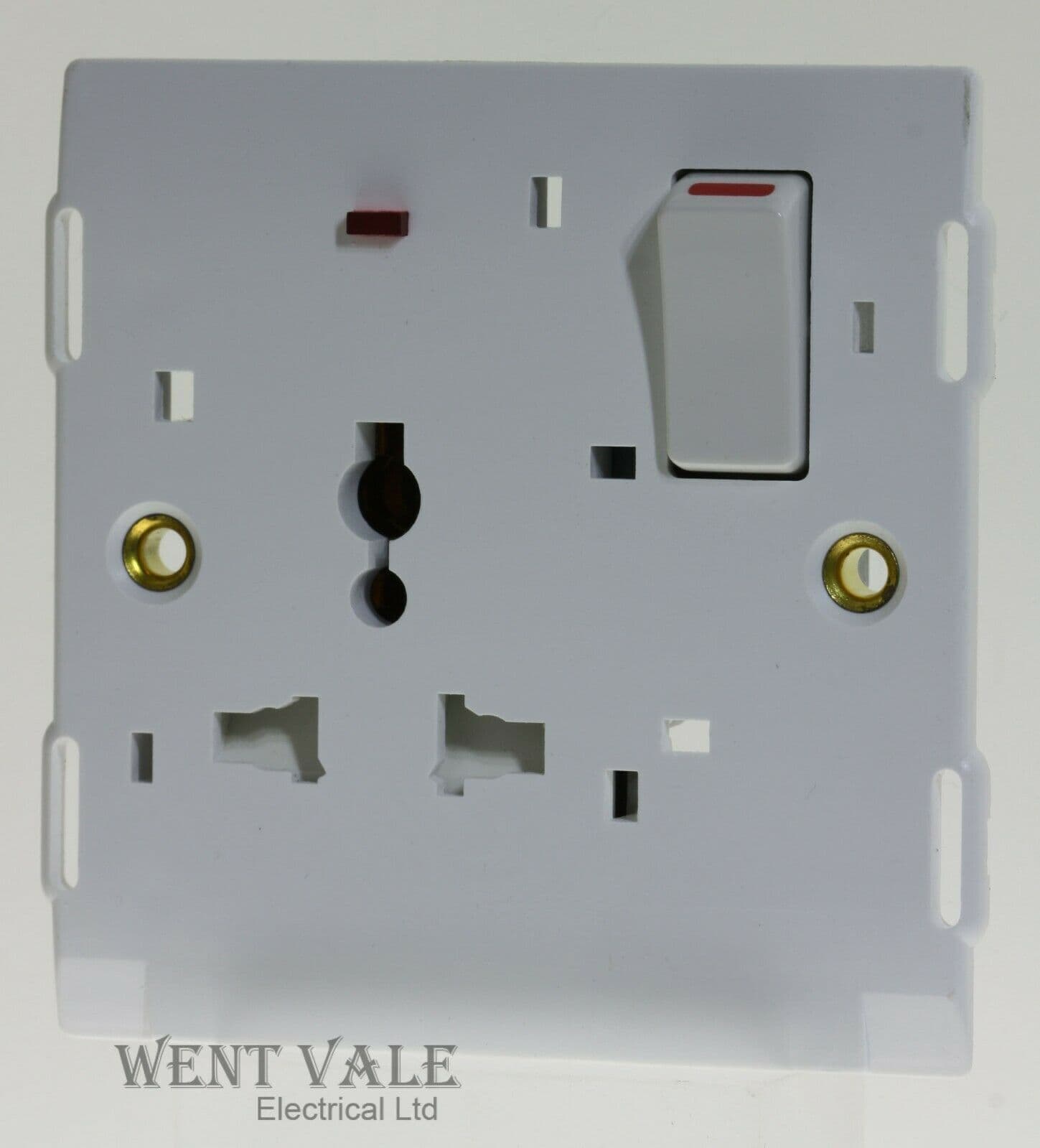 BG Neo Slimline Screwless PCWH27-01 - 13a 1g Universal Switched Socket ...