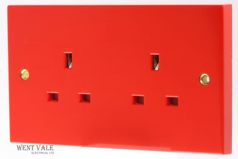 Click Essentials - WA179 - 13a Red Un-Switched Twin Socket Duel Earth