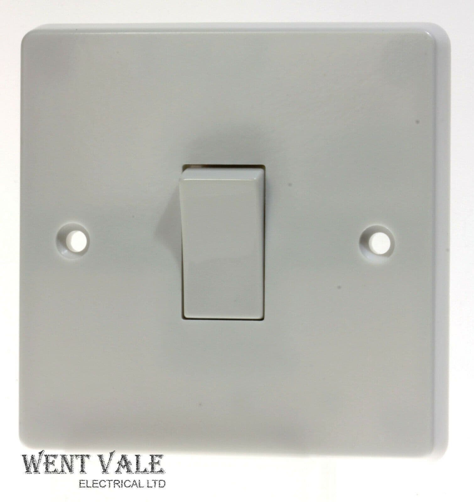 Crabtree Capital Series 4000 - 4170 White Moulded 10ax One Gang Two Way ...