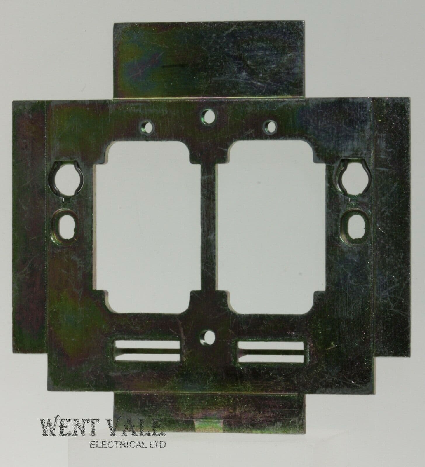 Crabtree Platinum Grid Switch System - 1902 - One Gang Two Module Grid Yoke