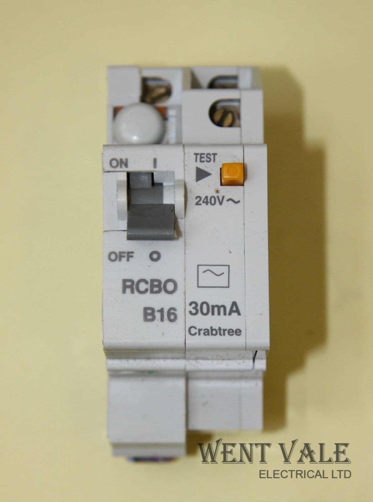 Crabtree Starbreaker 61/B1630 - 16a 30mA Type B Double Pole RCBO Un-used in Box