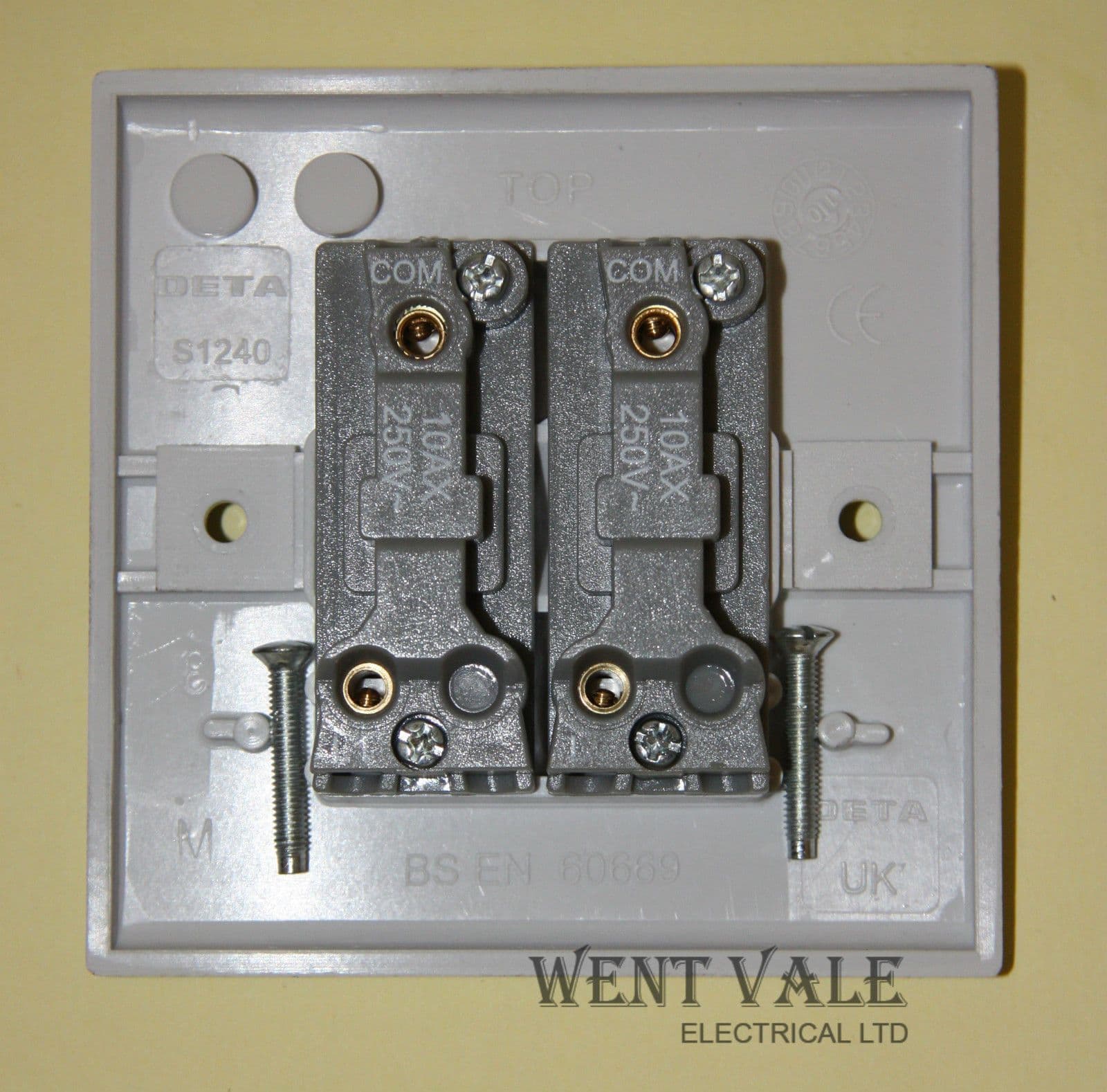 Deta Slimline - S1240 - 10a Two Gang One Way Plate Switch New