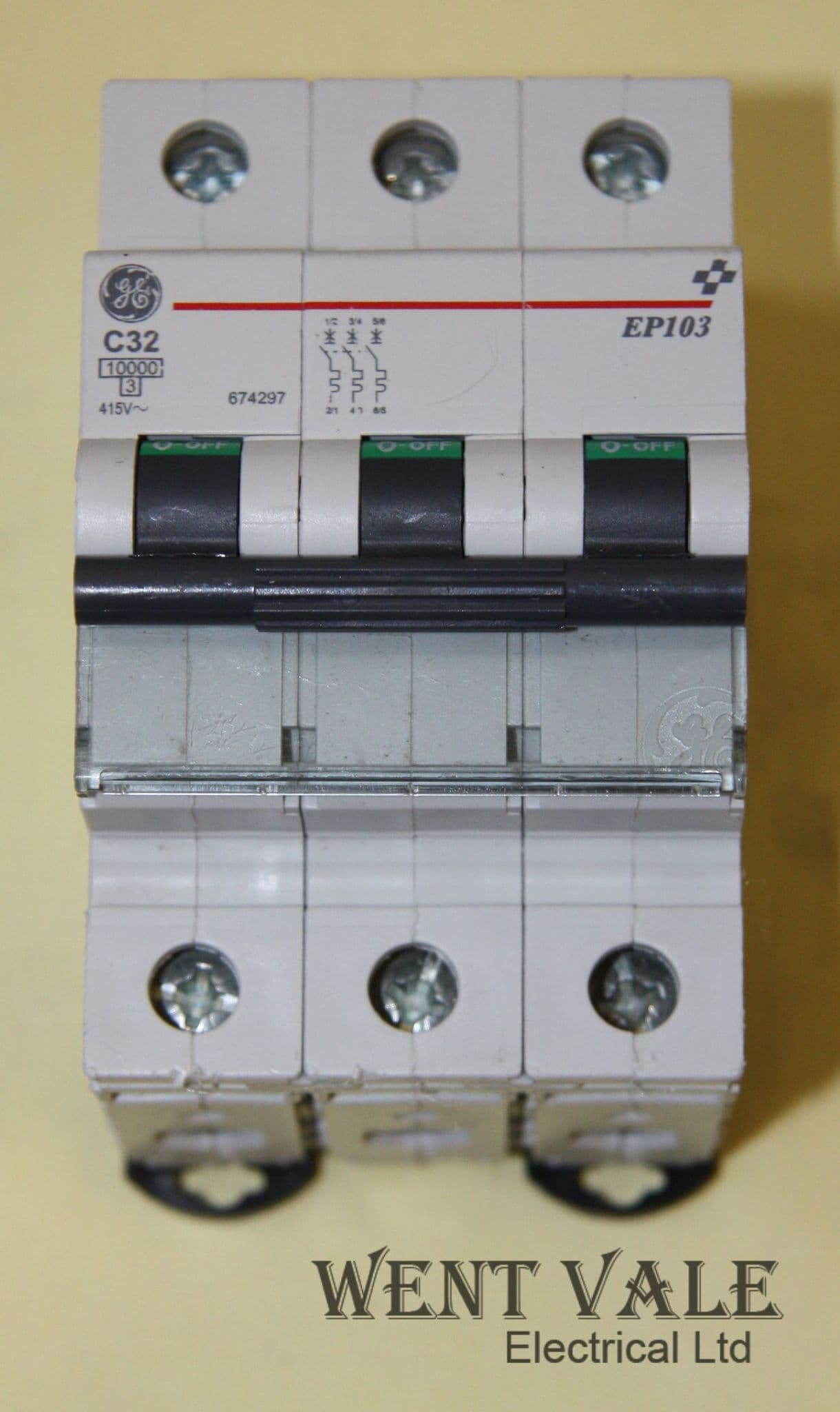 GE EP103C32 - 32a Type C Triple Pole MCB Un-used