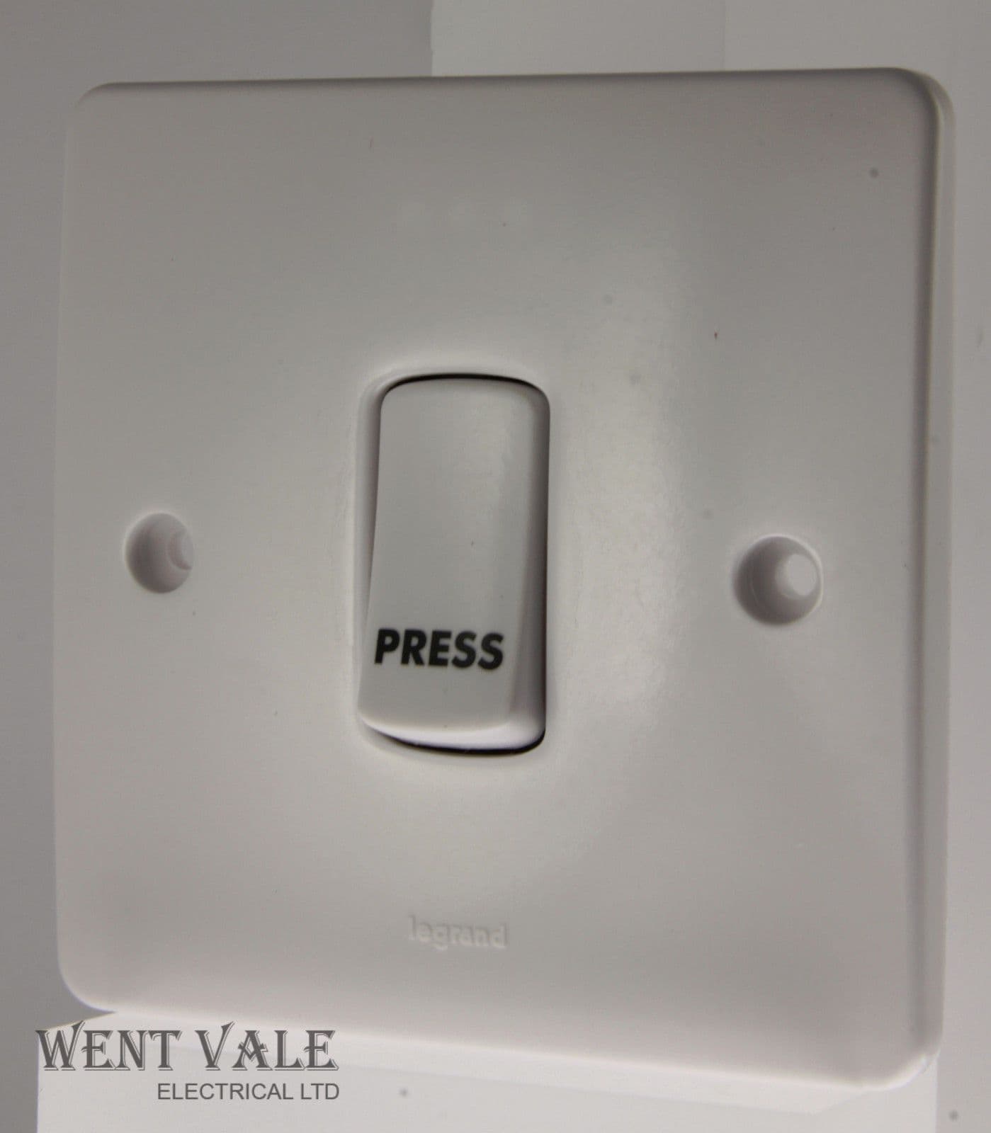 Legrand Synergy - 7300 11 - 10a One Gang Push Switch Marked "PRESS" New