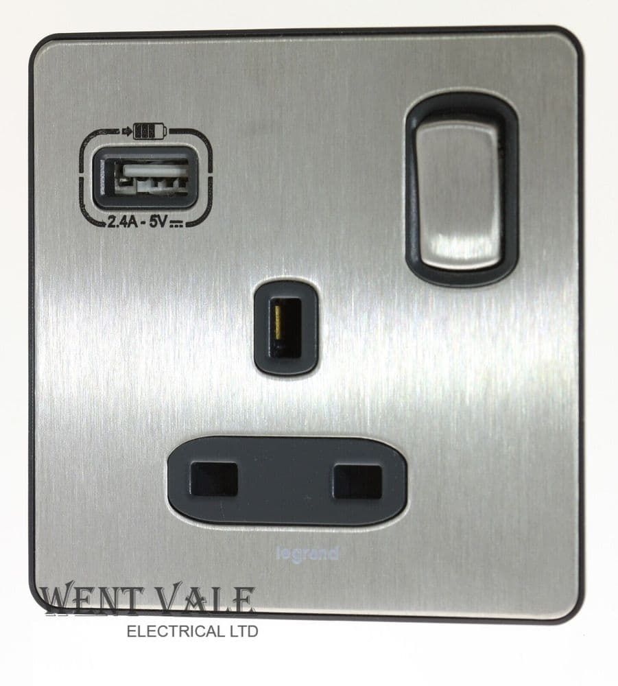 Legrand Synergy Sleek Design - 8320 78 - Brushed Steel 13a 1g Sw d Skt with USB