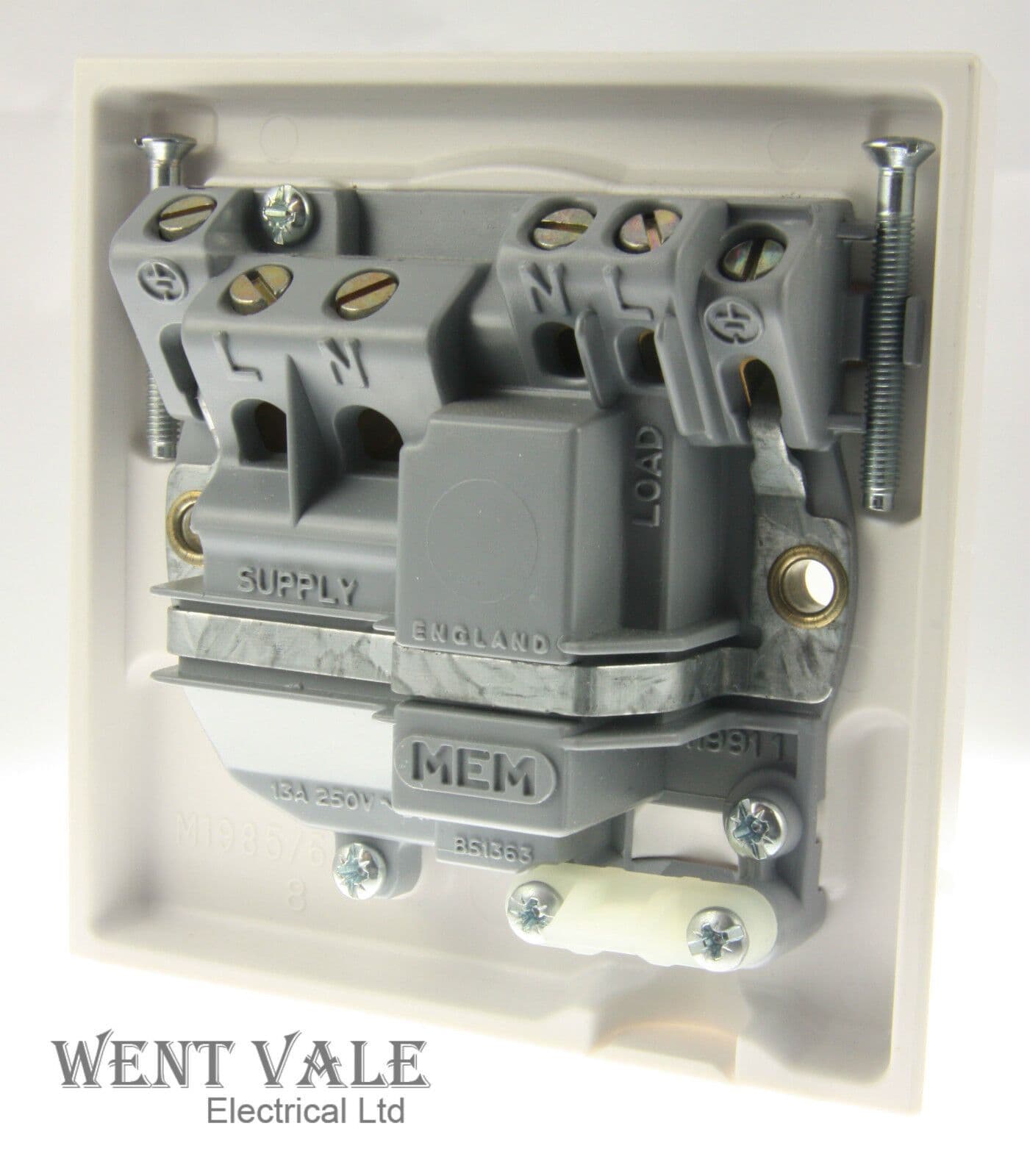 MEM Intra Range - M201FI - 13a D/Pole Switched Fused Spur Engraved Fire