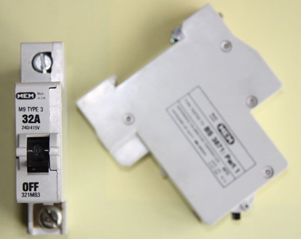 MEM Memshield 1 - 321MB3 - 32a Type 3 Single Pole MCB Used