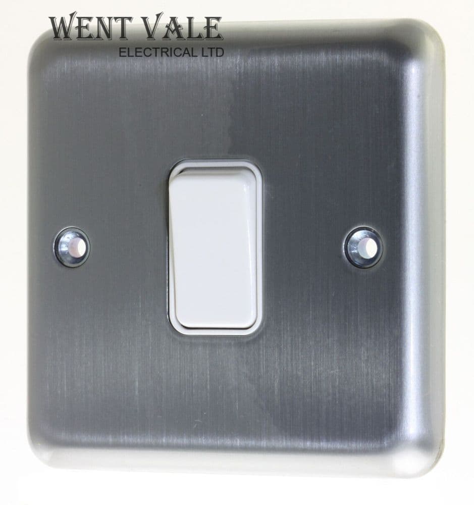 MK Albany Plus - K4671 MCO - 10a 1 Gang 2 Way Switch New