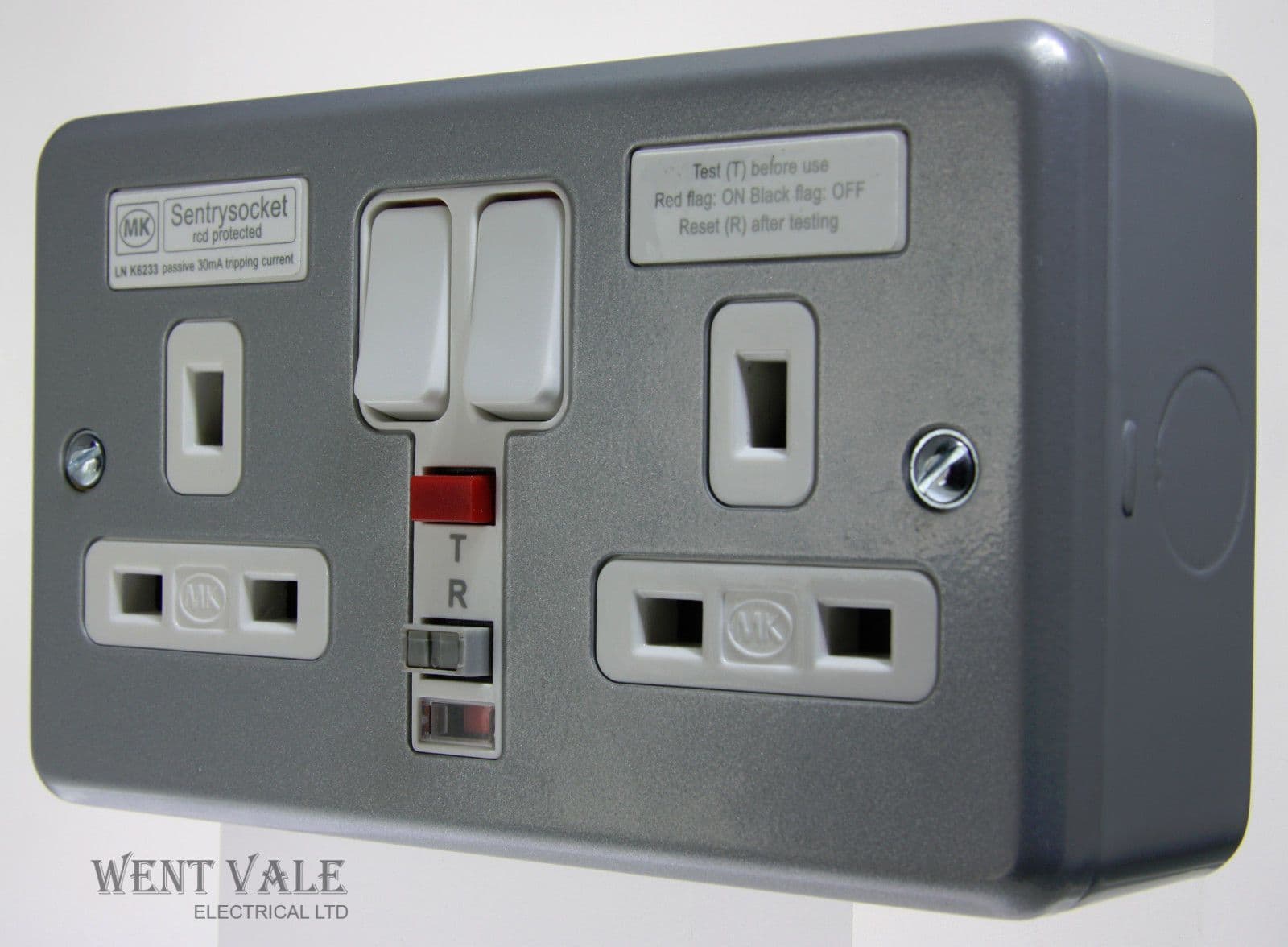 MK Metalclad Plus - K6233 ALM - 13a 30mA Twin Passive Switched RCD ...