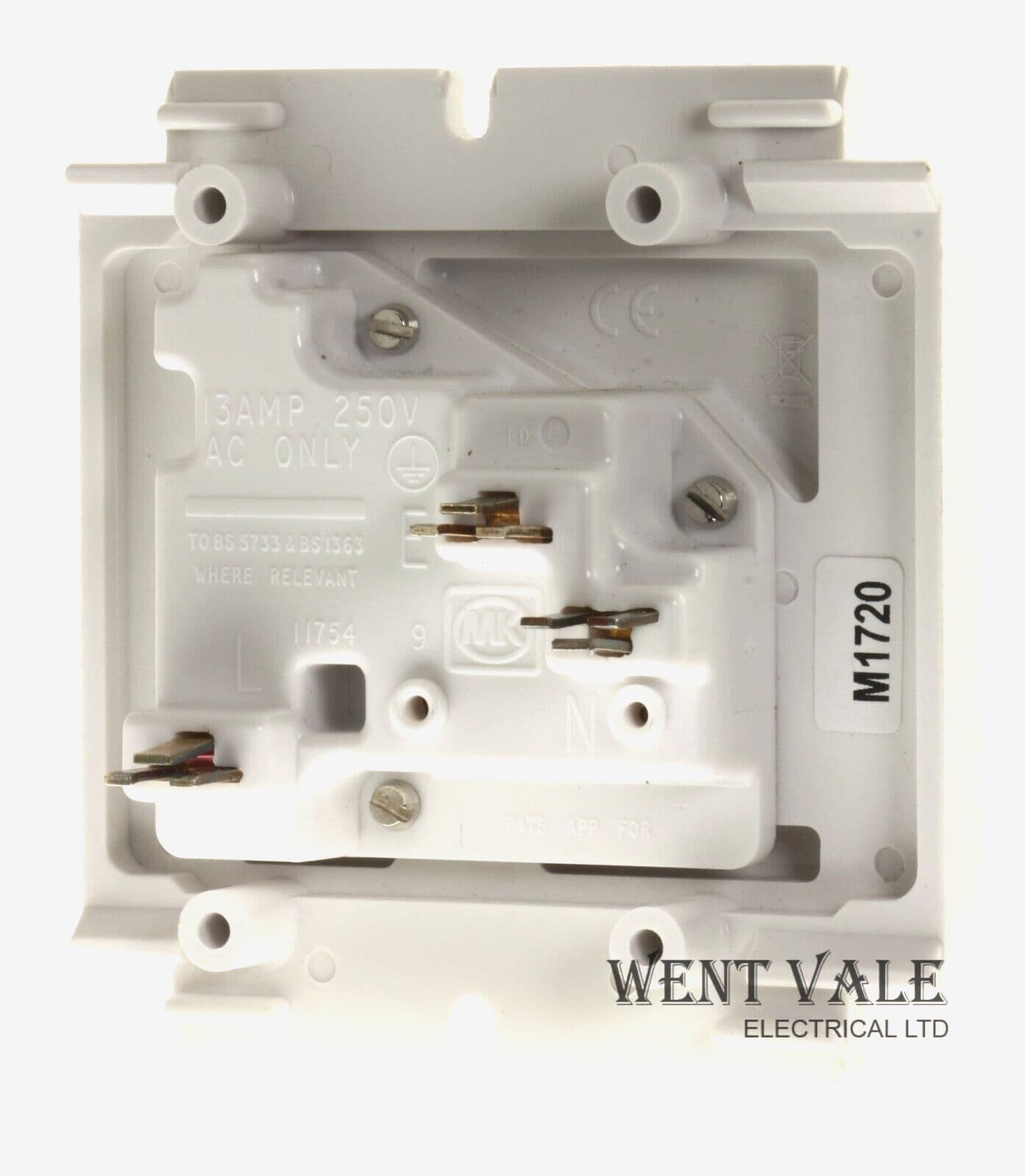 MK Powerlink Plus - 1950 WHI - Plug-On 13a Switch Socket Outlet with Neon