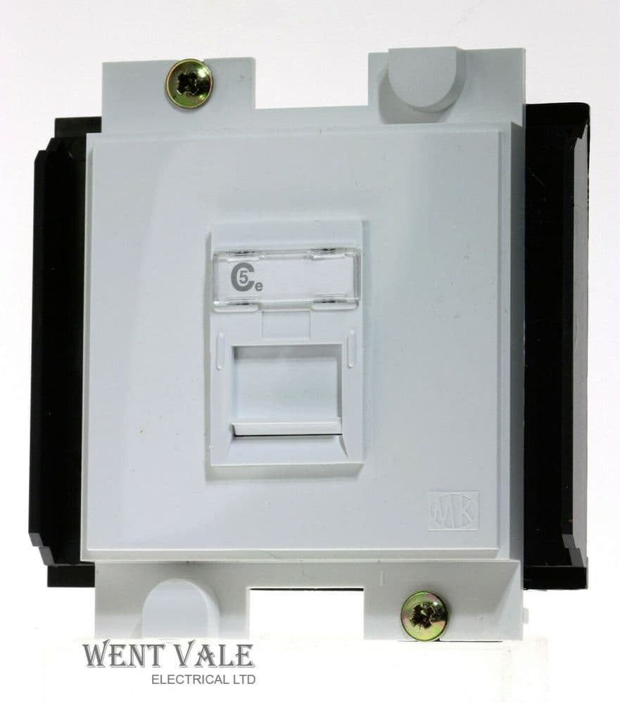 MK Powerlink Plus 1978 WHI - 1 Gang Cat 5e RJ45 Computer/Data Socket New