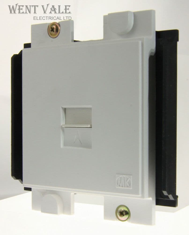 MK Powerlink Plus - 1980 WHI - 1 Gang Master Telephone Socket