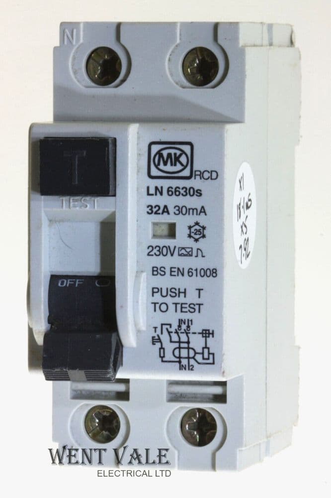 MK Sentry - LN6630s - 32a 30mA Double Pole Class A RCD New