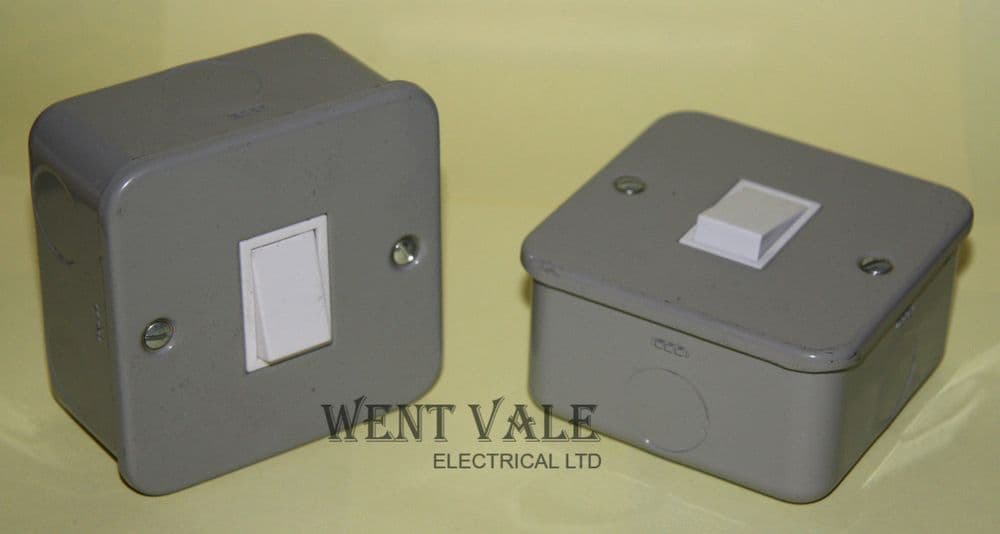 Newlec NL8420S 20a Metalclad Double Pole Switch Un-used