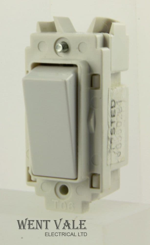 Newlec NL8820/2SP - 20a Two Way Grid Switch Module New