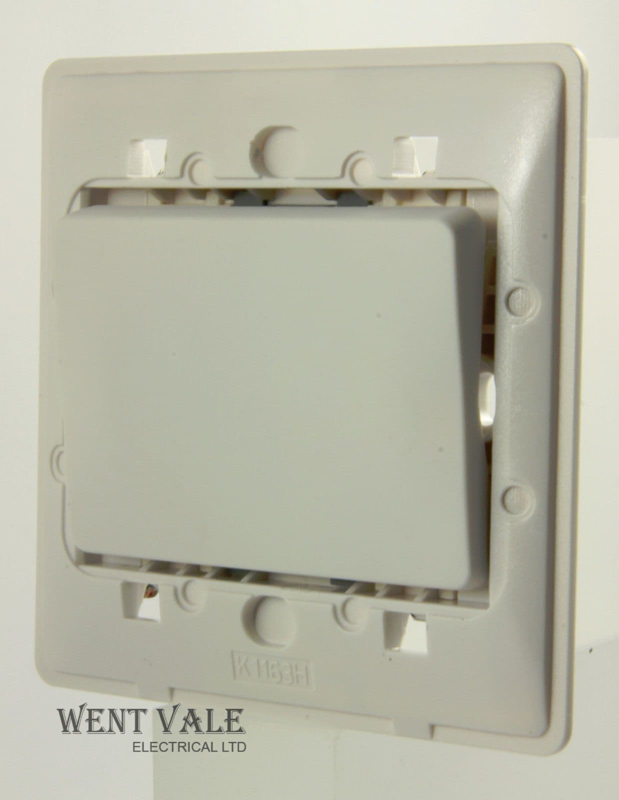 Schneider Rocca - Fusion - 076 159 - 16a 1 Gang 2 Way Wide Rocker ...