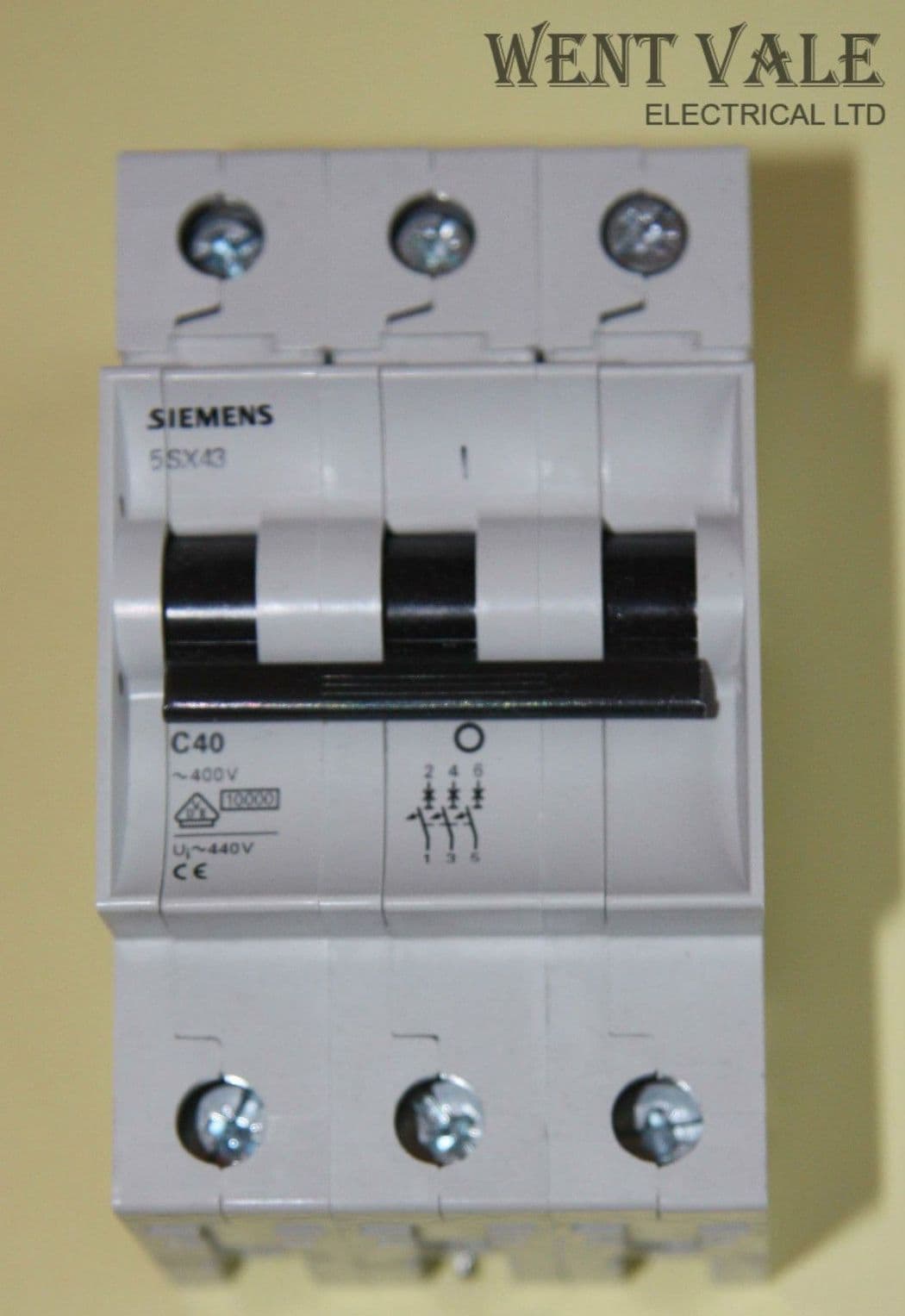 Siemens N System - 5SX4 3C40 - 40a Type C Triple Pole MCB New