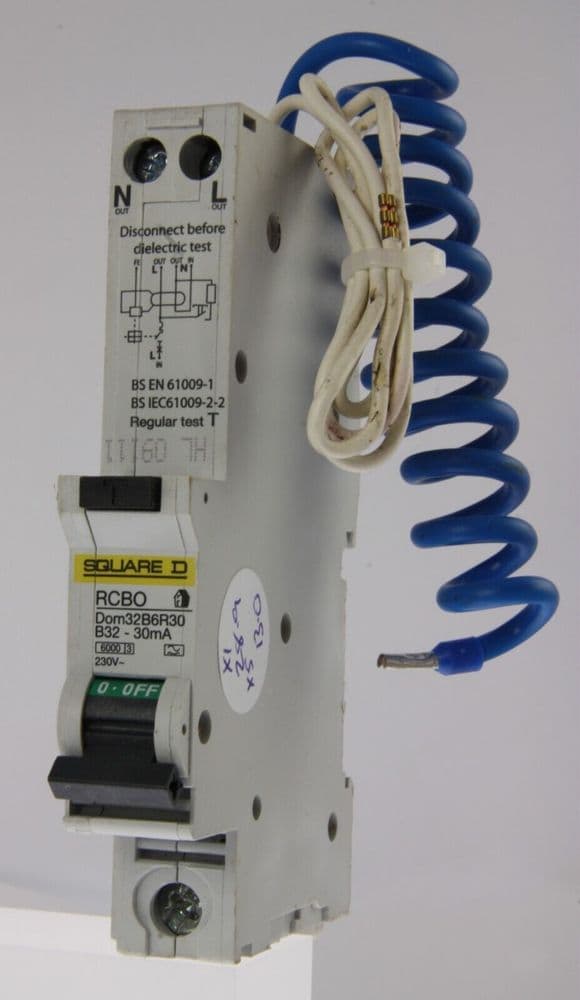 Square D Domae - DOM32B6R30 - 32a 30mA Type B Single Pole Neutral RCBO Used