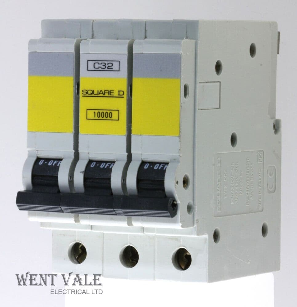 Square D Qwikline QOE - QO332EC10 - 32a Type C Triple Pole MCB Used