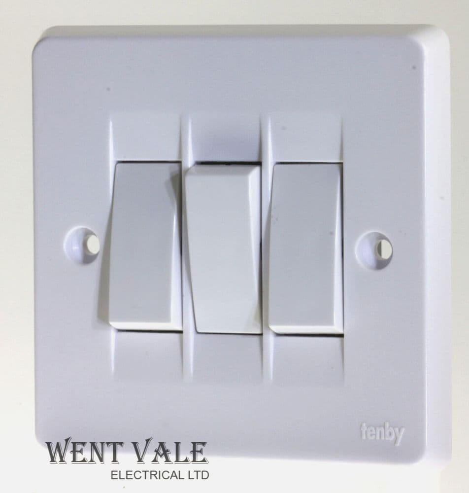 Tenby-Legrand - 7360 32 - 10a Three Gang Two Way Plate Switch New