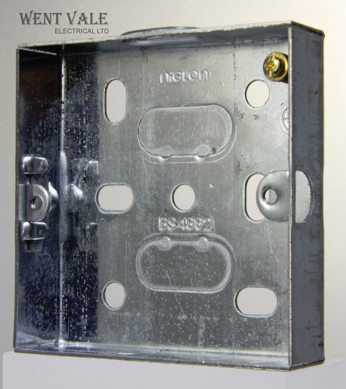 Various Flush Mounted - BS 4662 - 1 Gang and Two Gang Switch and Socket ...