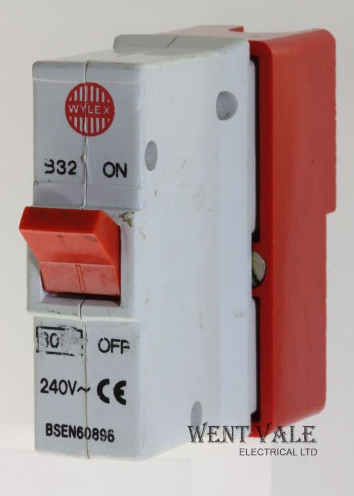 Wylex Standard Range - 32a Type B Plug-in Single Pole MCB with Deep Base Used