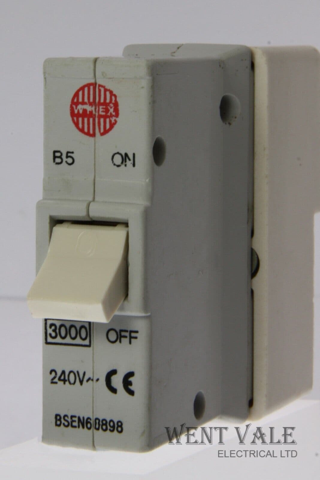 Wylex - Standard Range - 5a Type B Plug-in Single Pole MCB with Deep Base Used