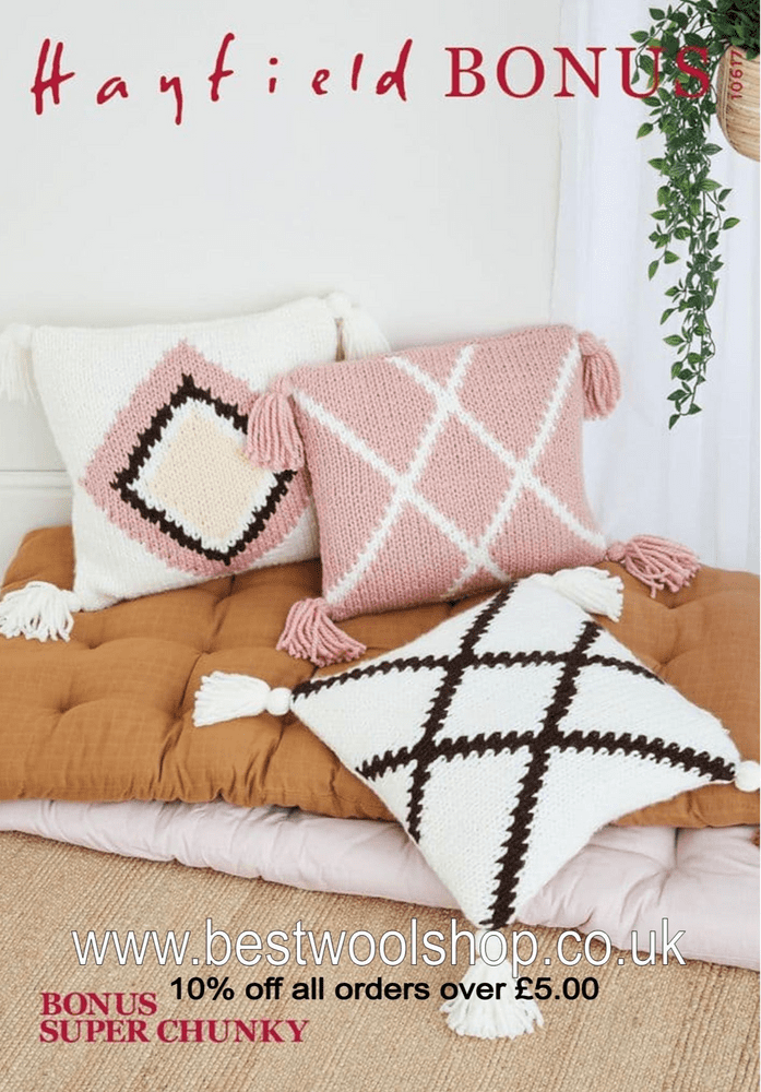 10617 HAYFIELD BONUS SUPER CHUNKY CUSHION KNITTING PATTERN