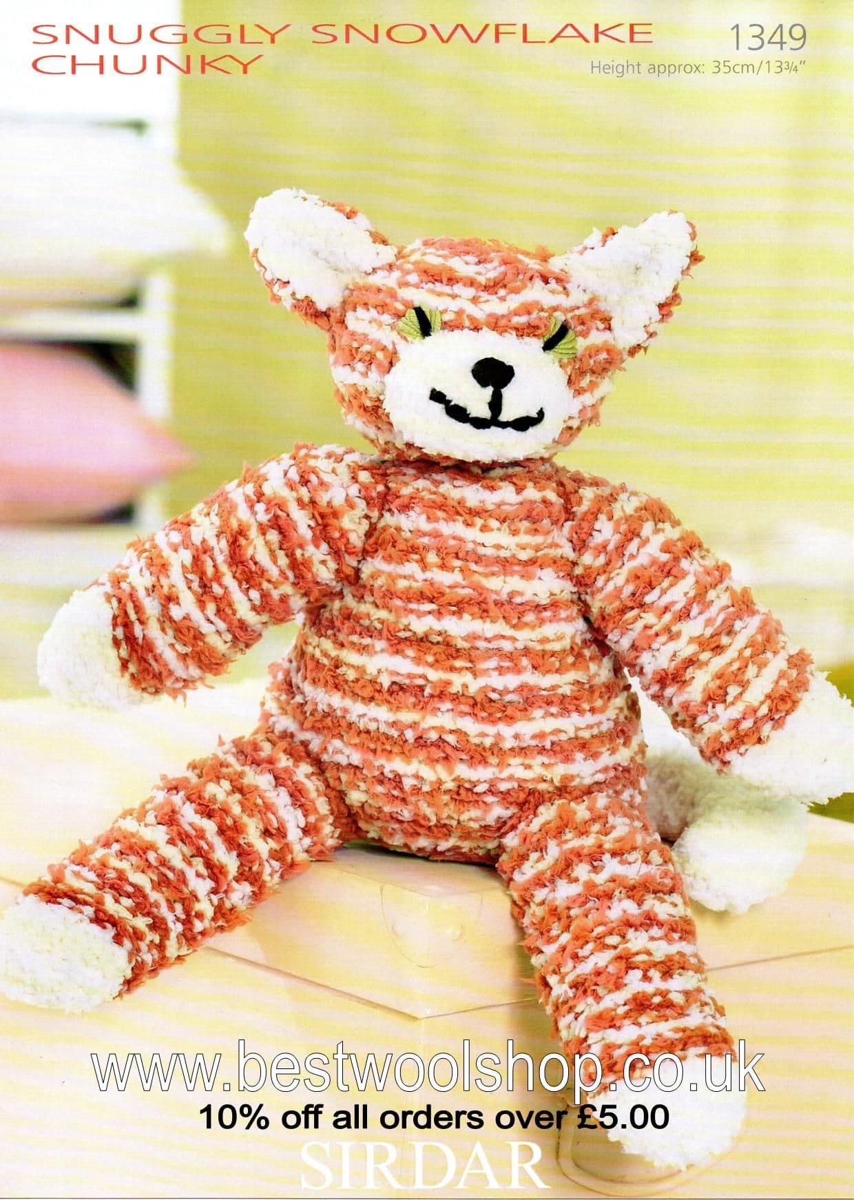 1349 SIRDAR SNUGGLY SNOWFLAKE CHUNKY CLAUDIA THE CAT KNITTING PATTERN
