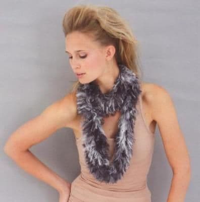 SIRDAR SLINKY NO KNIT SCARF OR HANK OF KNITTING YARN - SHADE 5 WOLFY